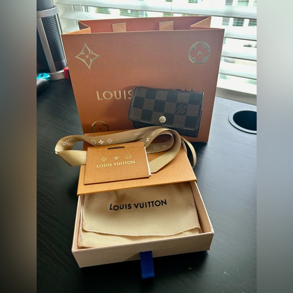 Louis Vuitton | Bags | Louis Vuitton Monogram 6 Key Holder Slg | Poshmark